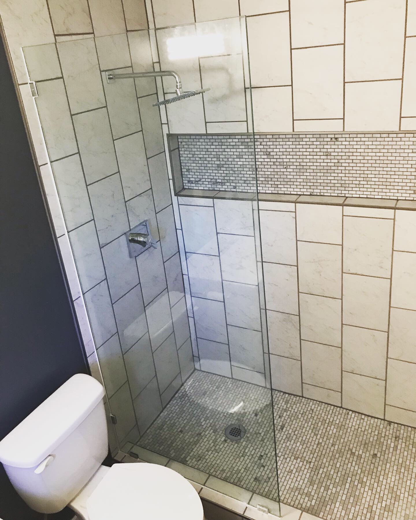 Tub to Shower Conversion – Sparrowhawk